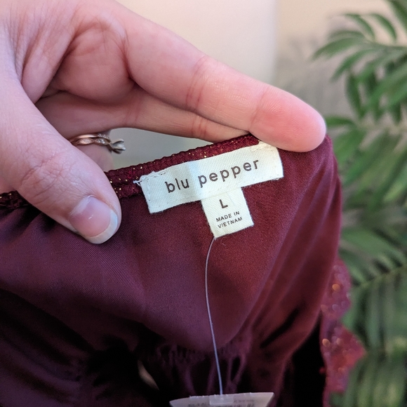 Blu Pepper | Tops | Blu Pepper Wine Metallic Gold Long Sleeve Ruffle ...